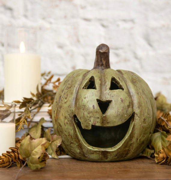 Green Jack-O-Lantern with Smile | Smiling Green Pumpkin ...