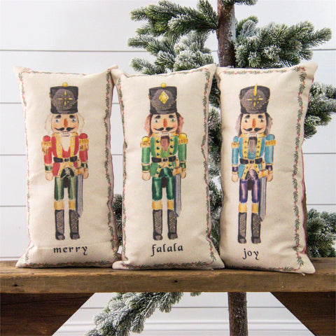 Christmas Pillows - TheHolidayBarn.com
