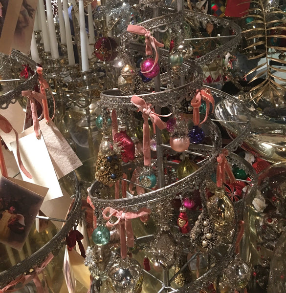 Victorian Metal Spiral Tree Display for Ornaments, Cards and Photos ...