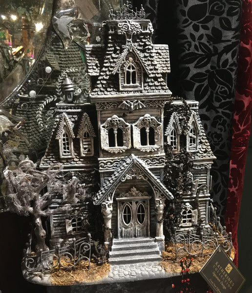 Katherine's Collection Dead and Breakfast Manor | Haunted House ...