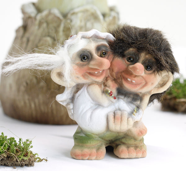 Just Married Wedding Trolls | Wedding Cake Topper - TheHolidayBarn.com